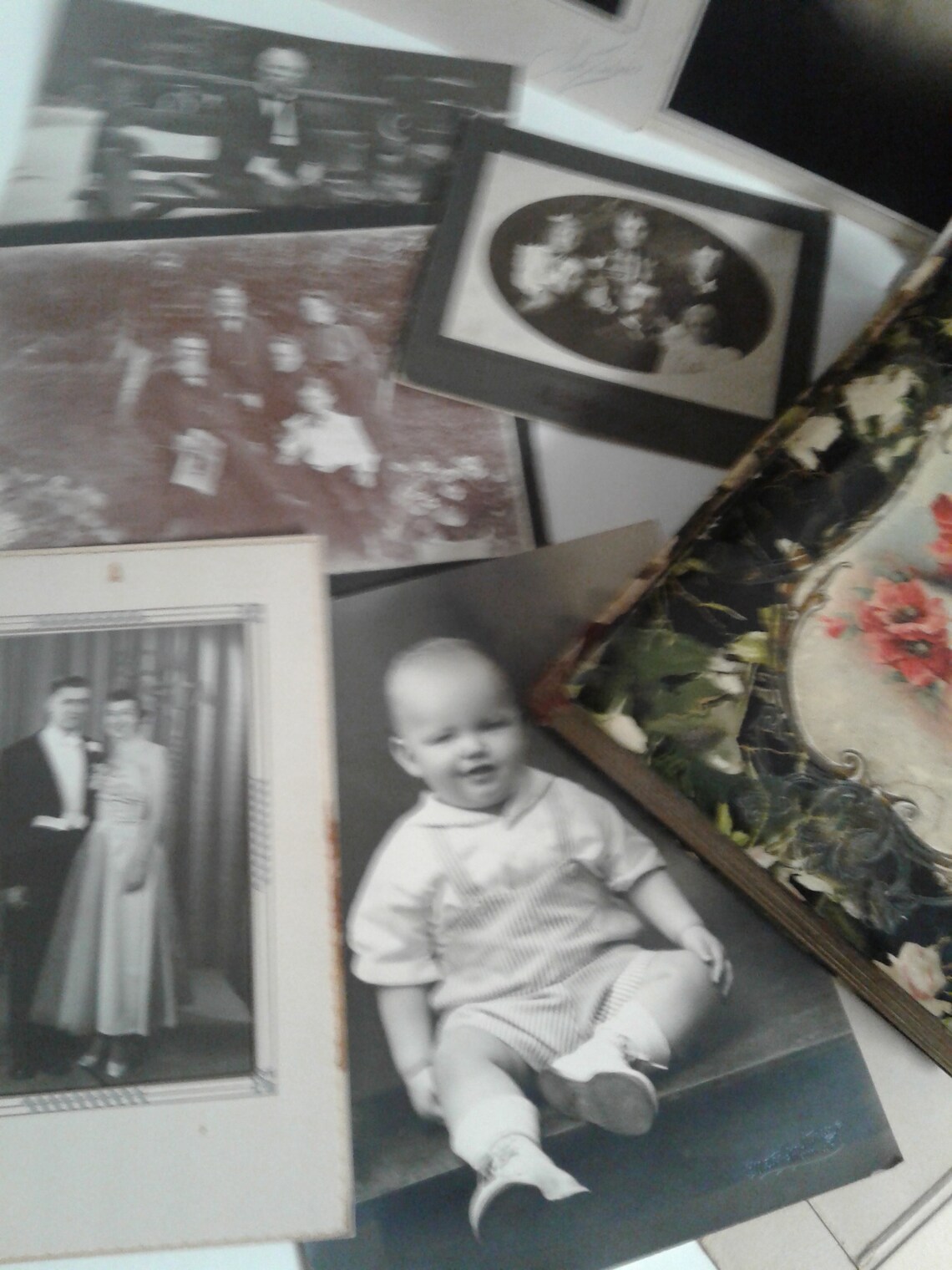 Antique 1900's Victorian Celluloid Photo Album With 33 Old - Etsy