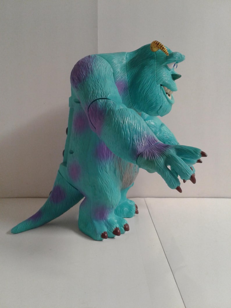 Disney Pixar Monsters Inc Talking Super Scare Sulley Pull-back String ...