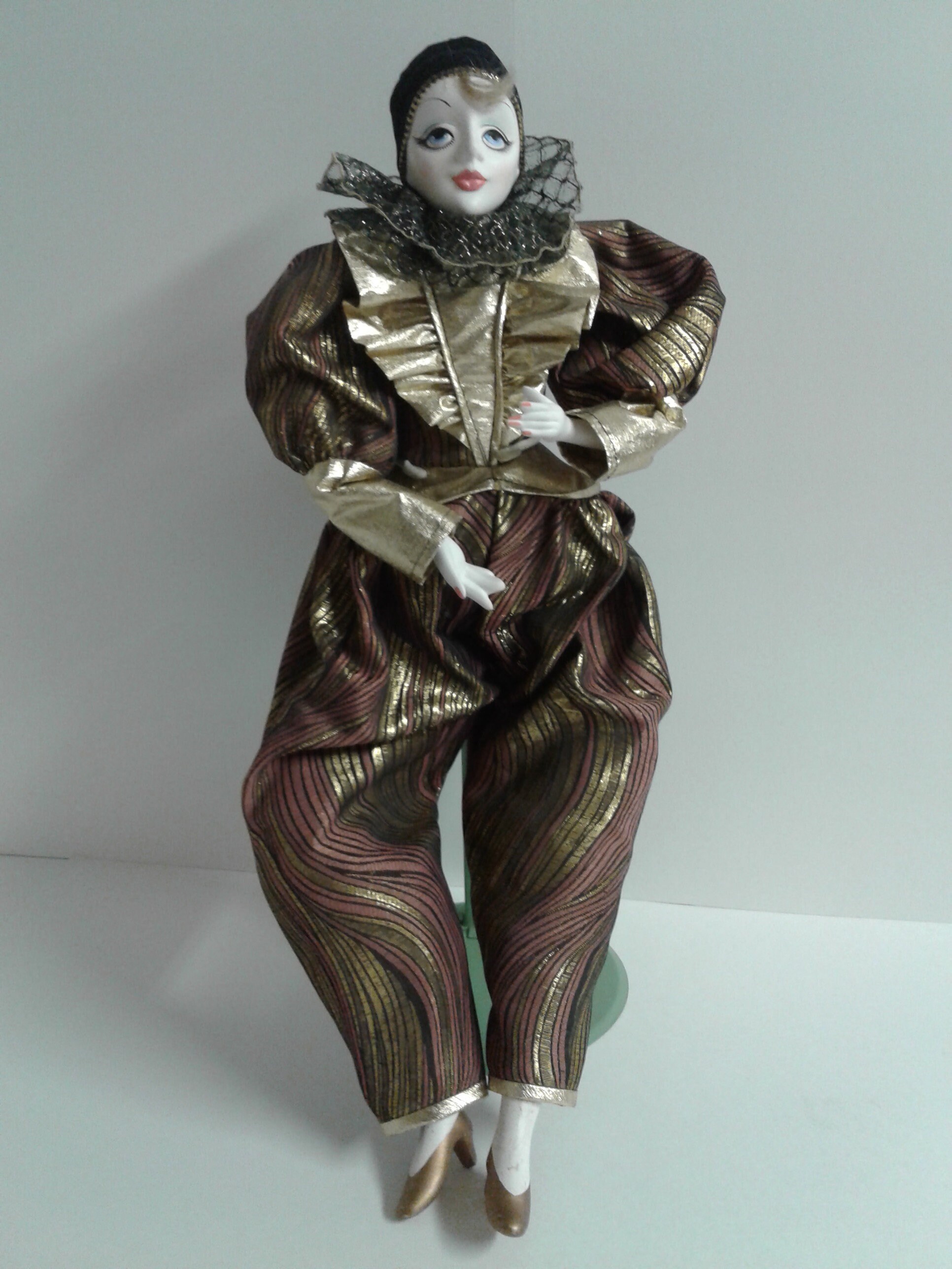 Dolls HARLEQUIN Hands & Feet 23 Inch Tall PIERROT Doll With Porcelain ...