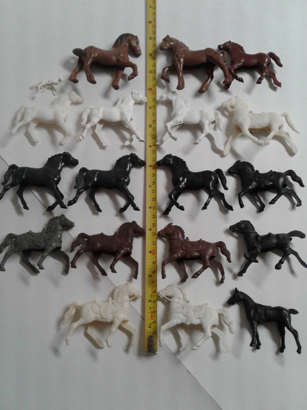 Vintage Lot of 18 Horses Toys Figures 3 Inch (4) - Etsy