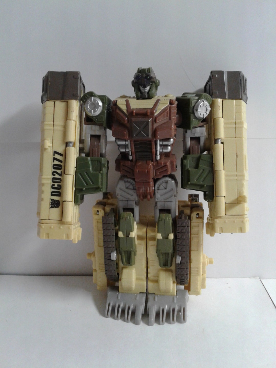 Transformers Universe Classic Series Voyager Class DROPSHOT Figure - Etsy