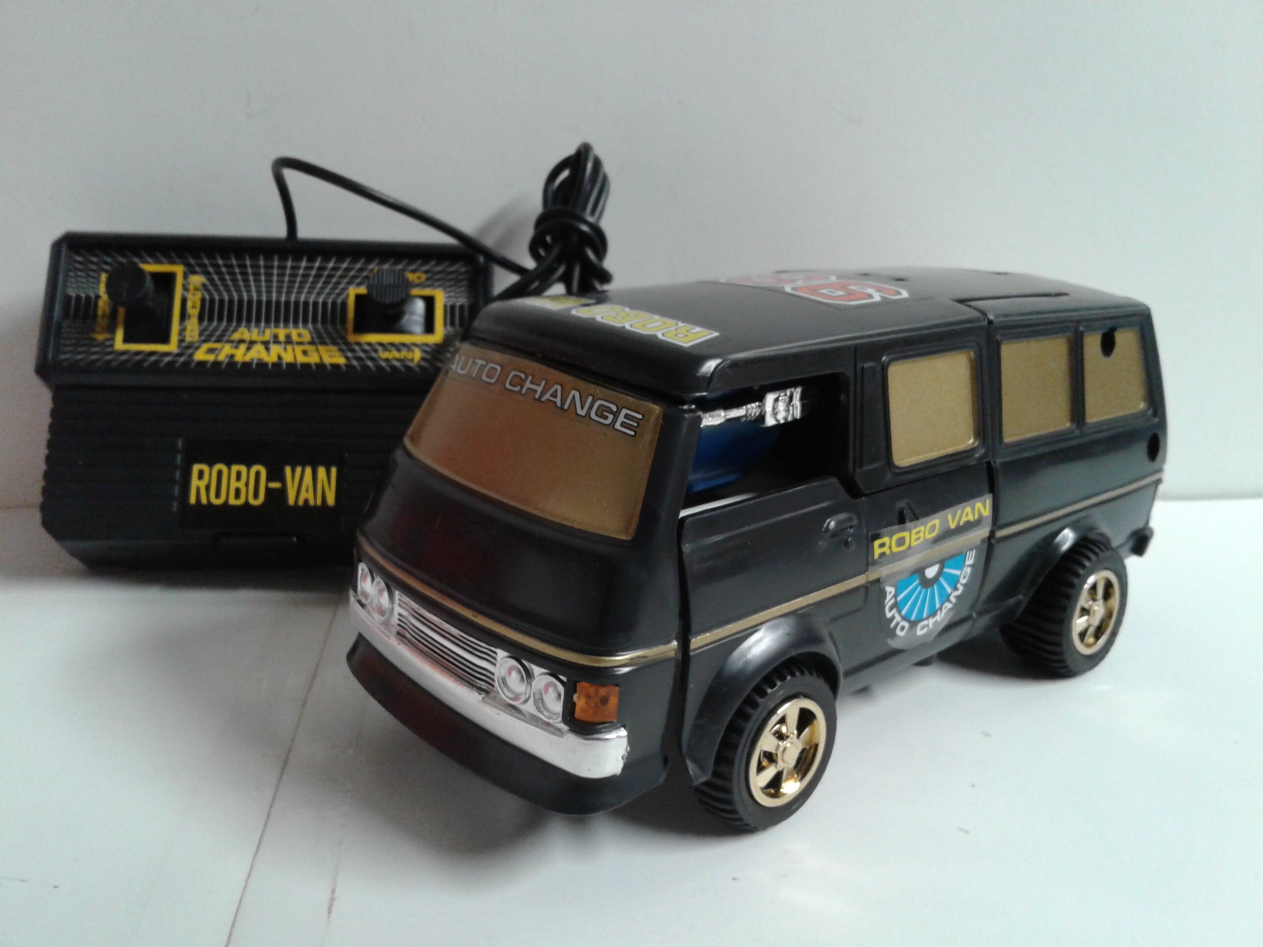 Auto Change ROBO VAN Robot Transformer Boxed Model No. 8731C Vintage ...