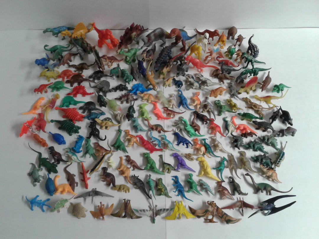 Large Lot of 170 Plastic Rubber Dinosaurs, Birds Toys Prehistoric ...