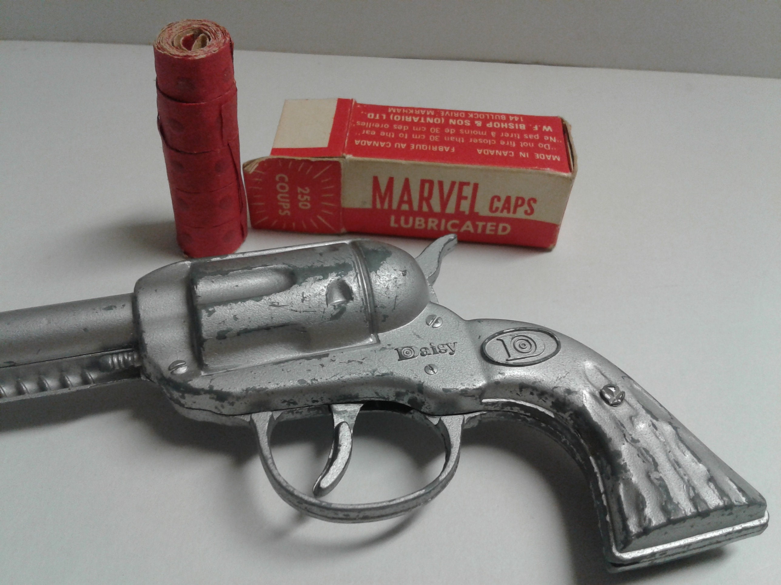 Vintage 60's DAISY Bullseye Small Cap Gun Kids Toy Die | Etsy