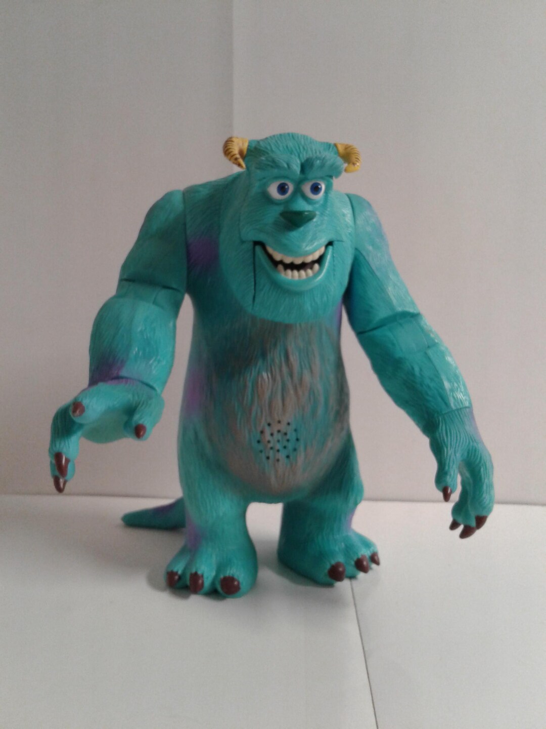 Disney Pixar Monsters Inc Talking Super Scare Sulley Pull-back String ...