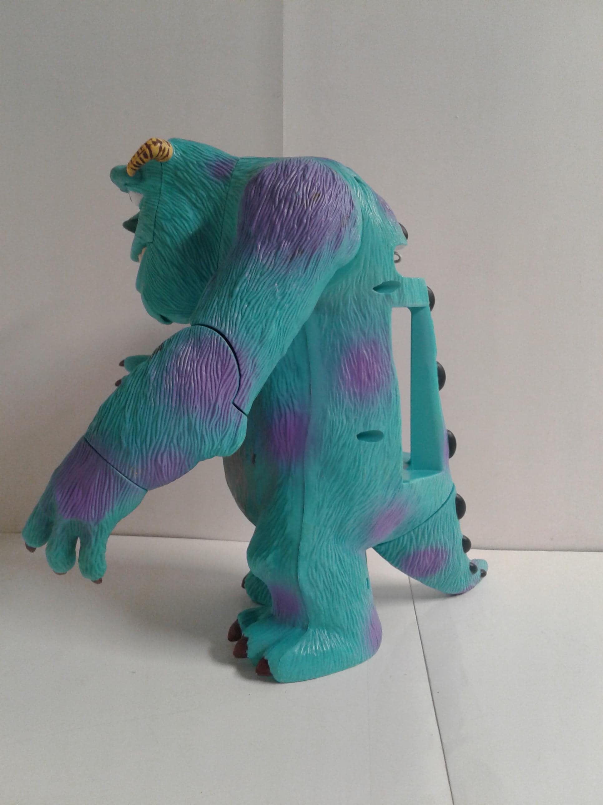 Disney Pixar Monsters Inc Talking Super Scare Sulley Pull-back String ...