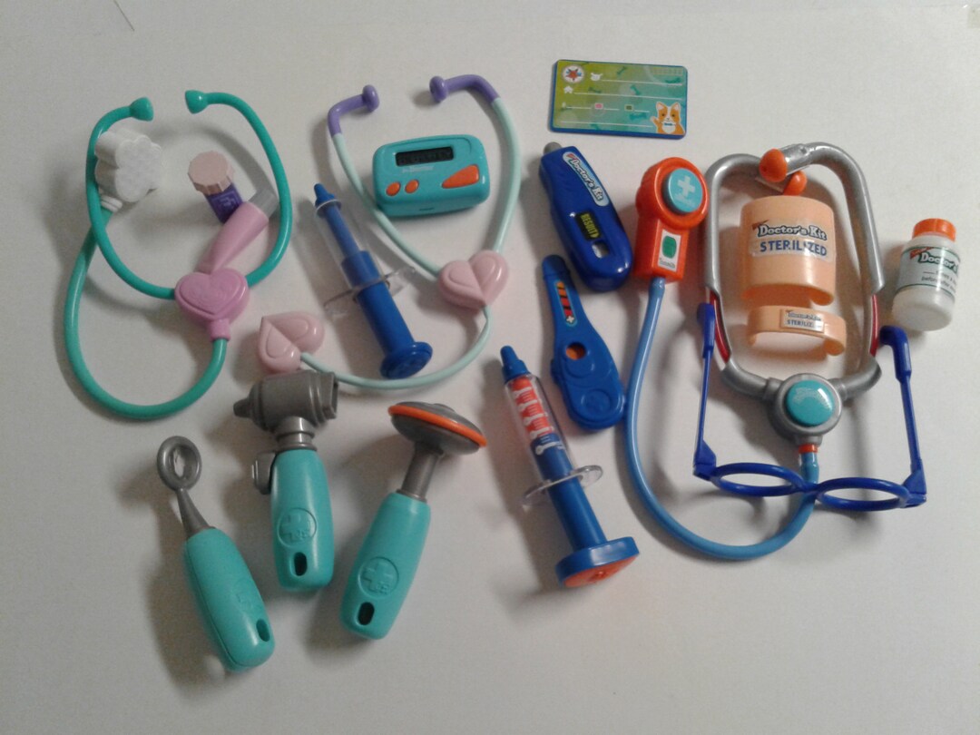 Lot of 18 Medical Equipment Plastic Toys - Junior Doctors Kit and ...