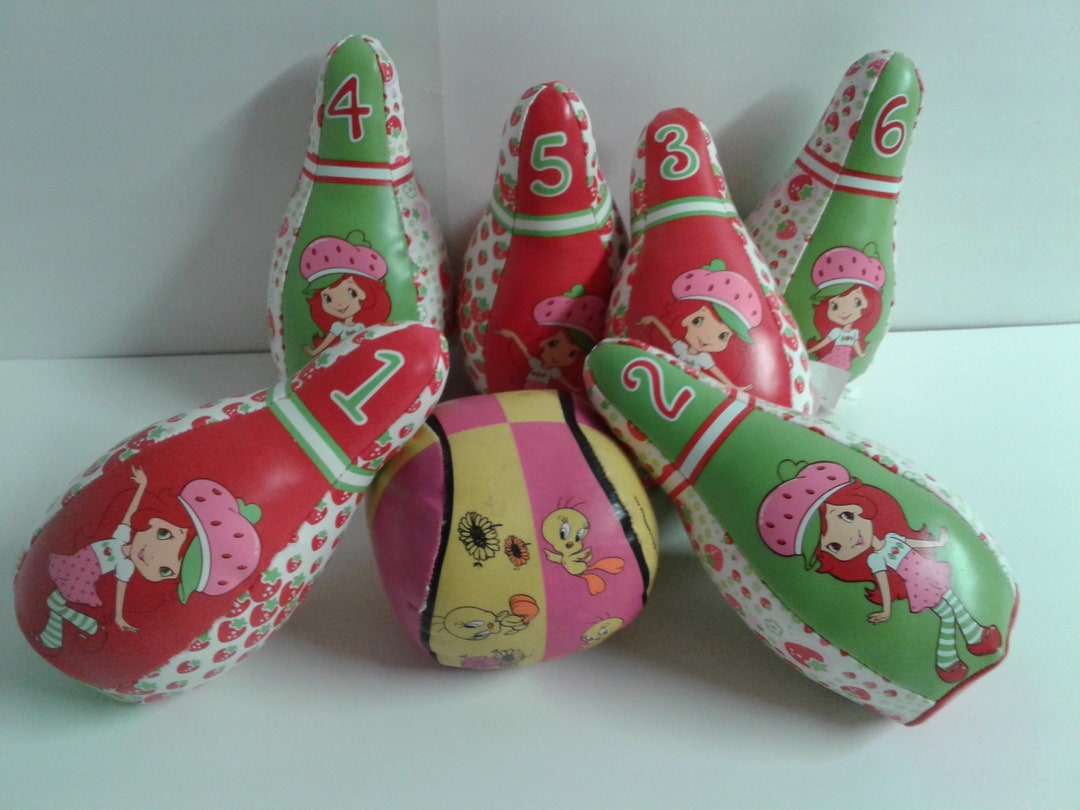 Strawberry Shortcake 6 Soft Plush Vinyl Bowling Pins + 1 Soft Ball Lot ...