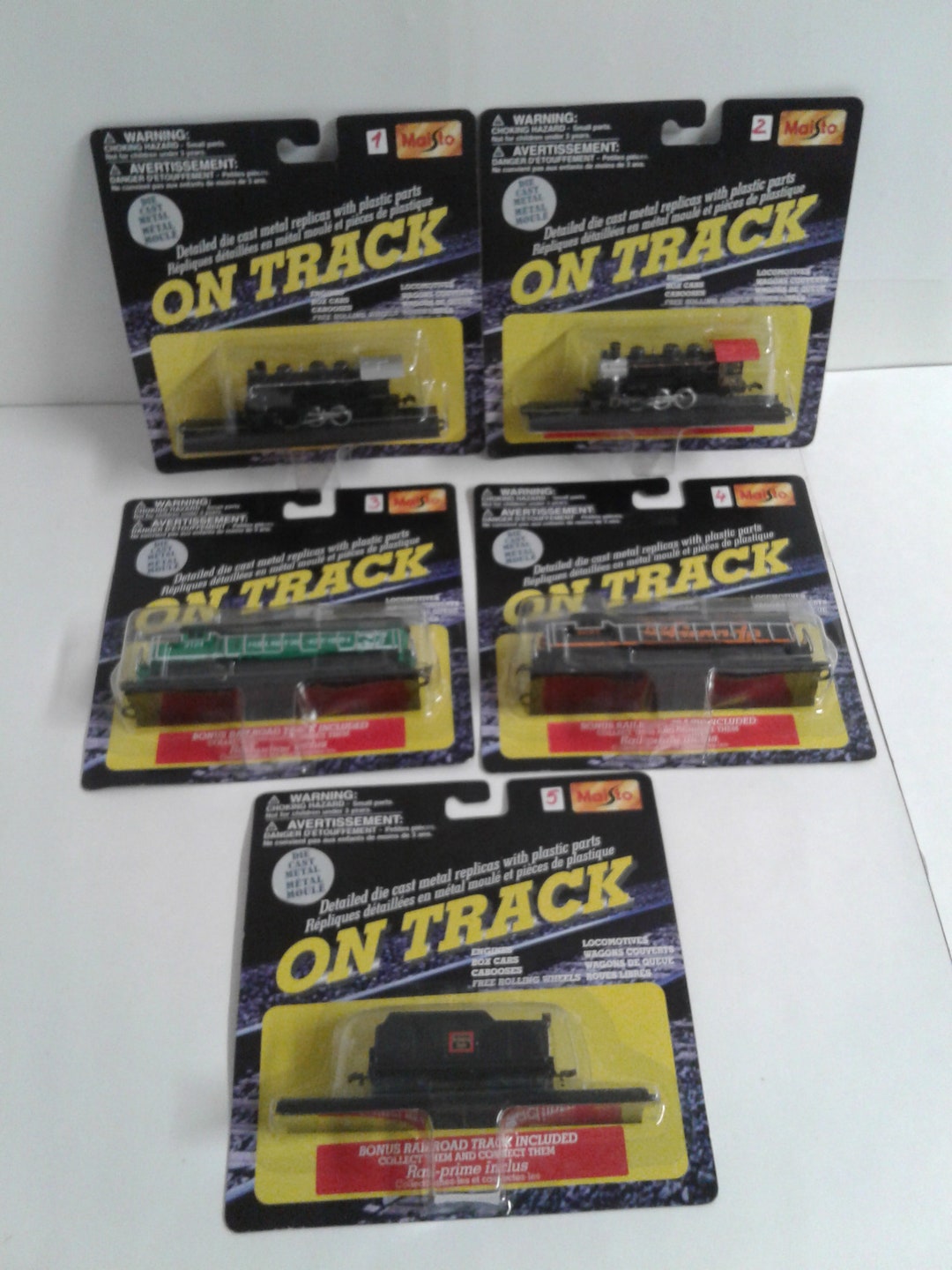 You Choose! Maisto ON TRACK Trains Die Cast Metal Replicas With Track ...