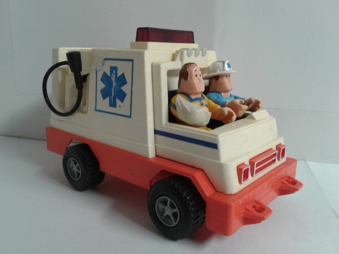 Fisher Price Husky Helper Ambulance Rig #337 With 2 Action Figures ...