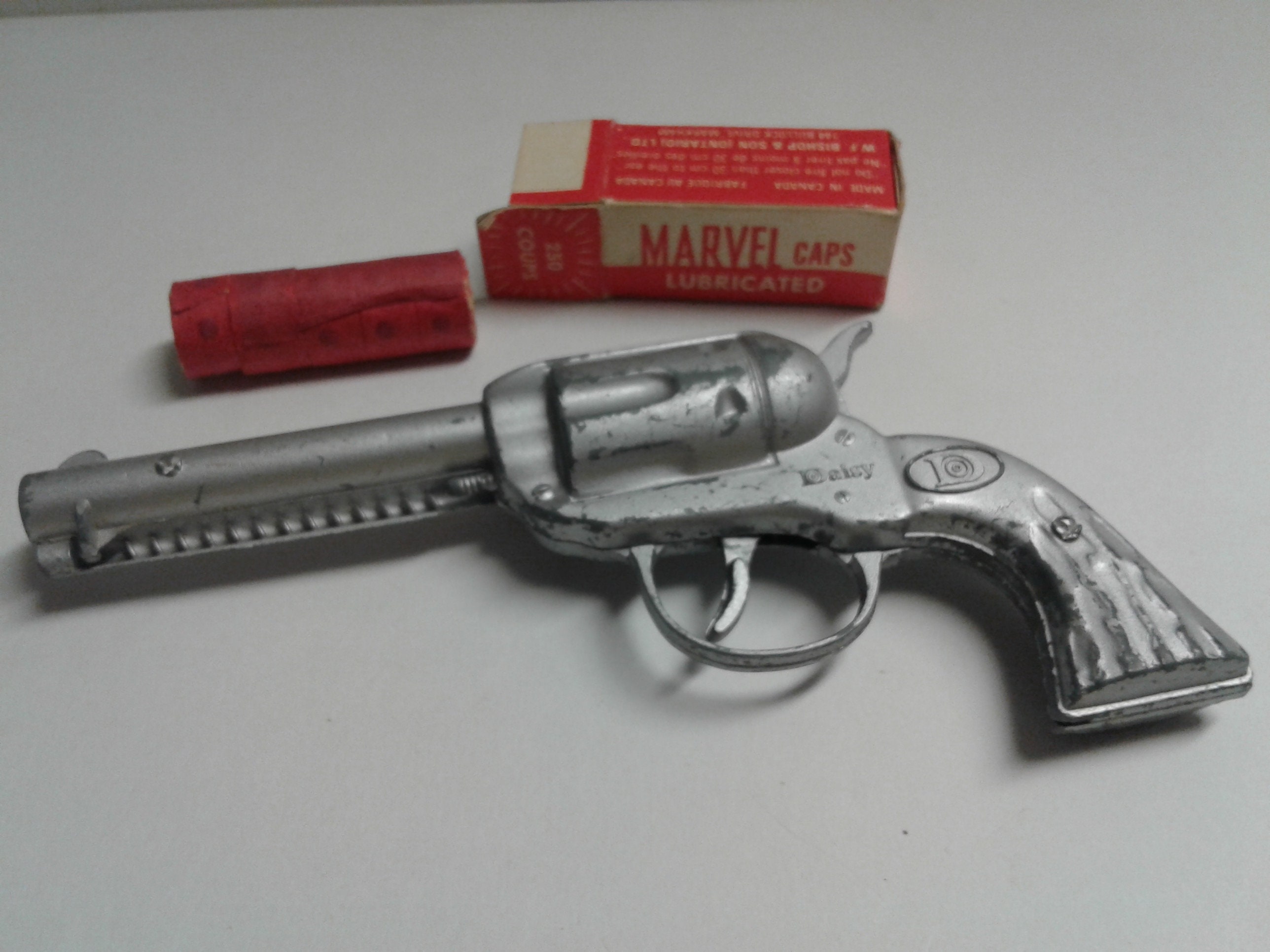 Vintage 60's DAISY Bullseye Small Cap Gun Kids Toy Die | Etsy