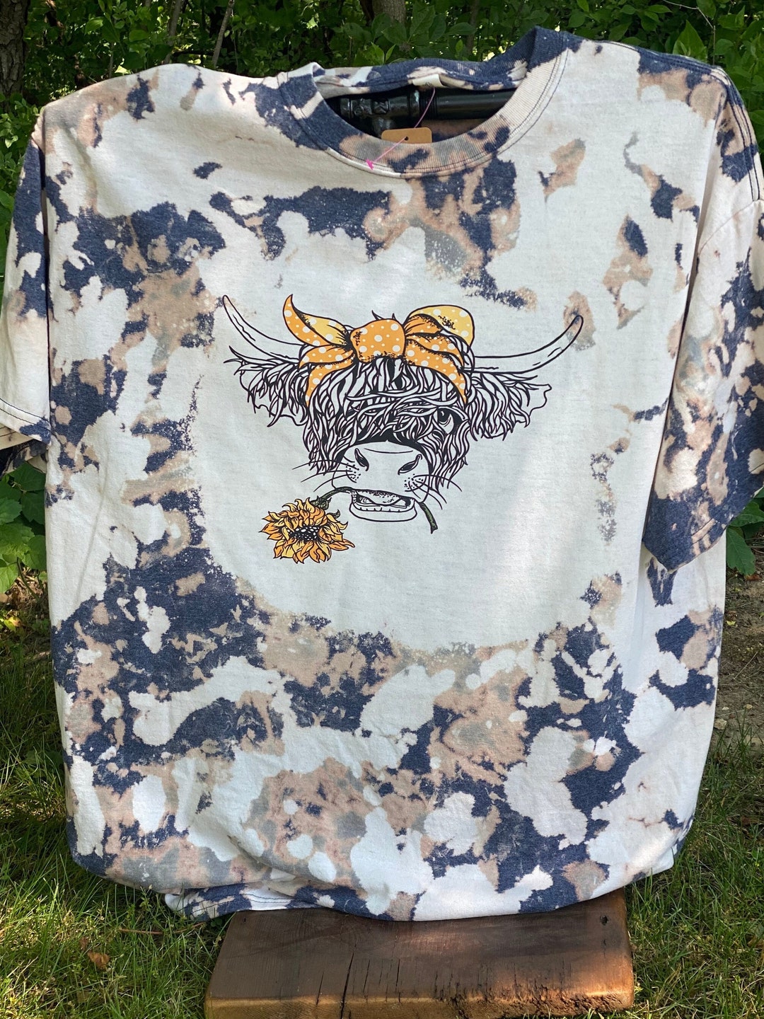 Highland Cow Cowhide T-shirt, Bleached T-shirt, T-shirt, Cowhide, 50/50 ...