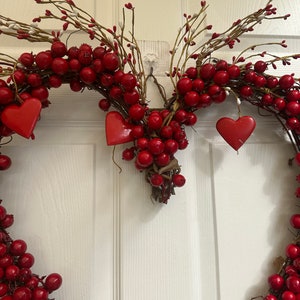 Valentine Berry Heart Wreath, Red and White Berries on Grapevine Base ...