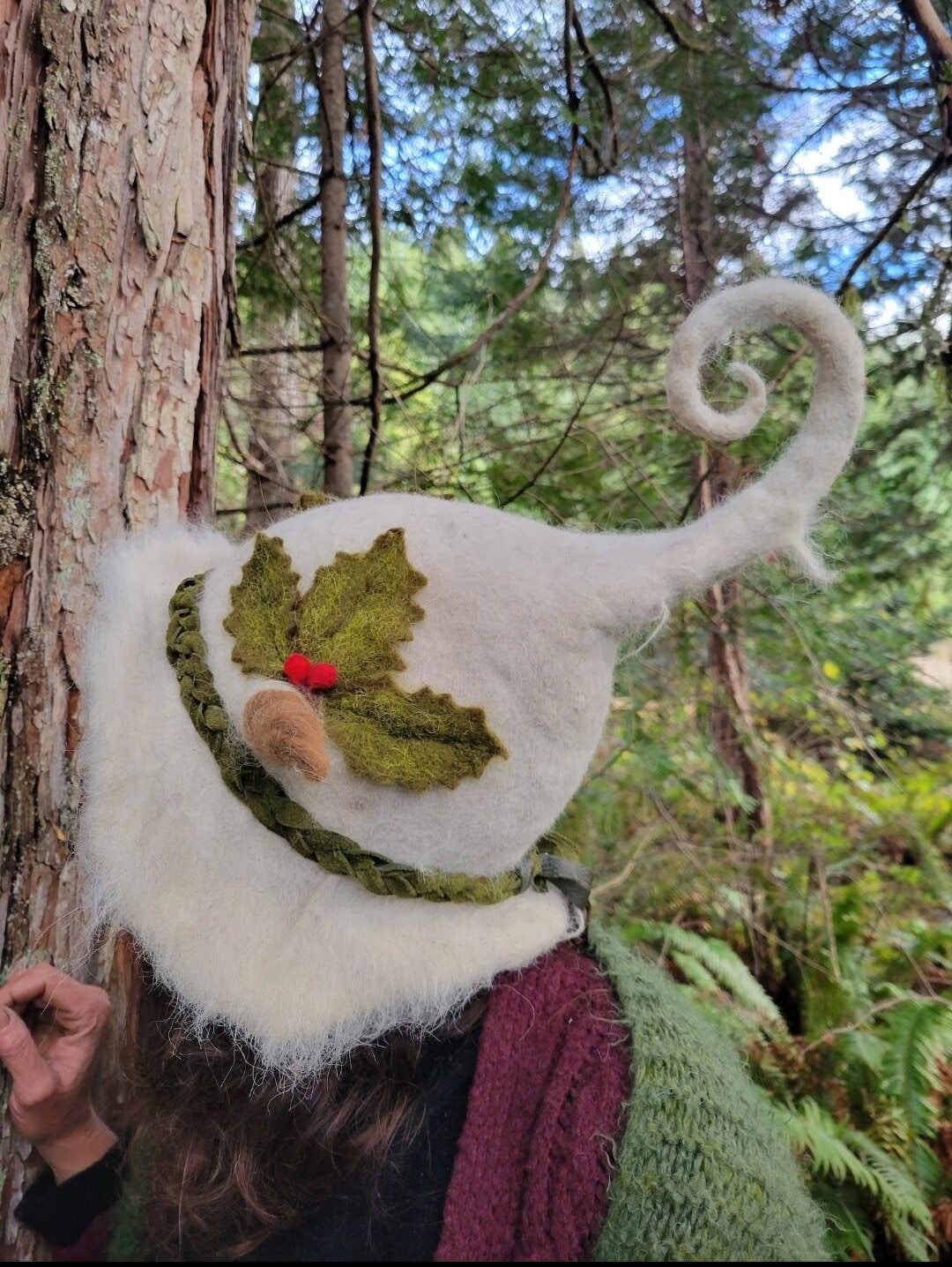 Felt Hat ~ Holly Berries, Custom Hat, Cottagecore Witch Hat, Fairycore ...