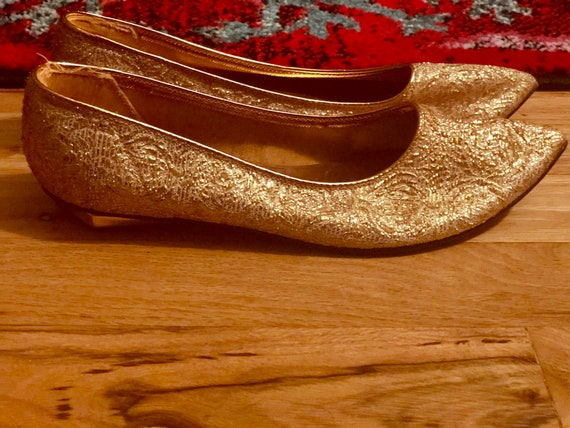 Vintage Gold Brocade Shoes - Gem