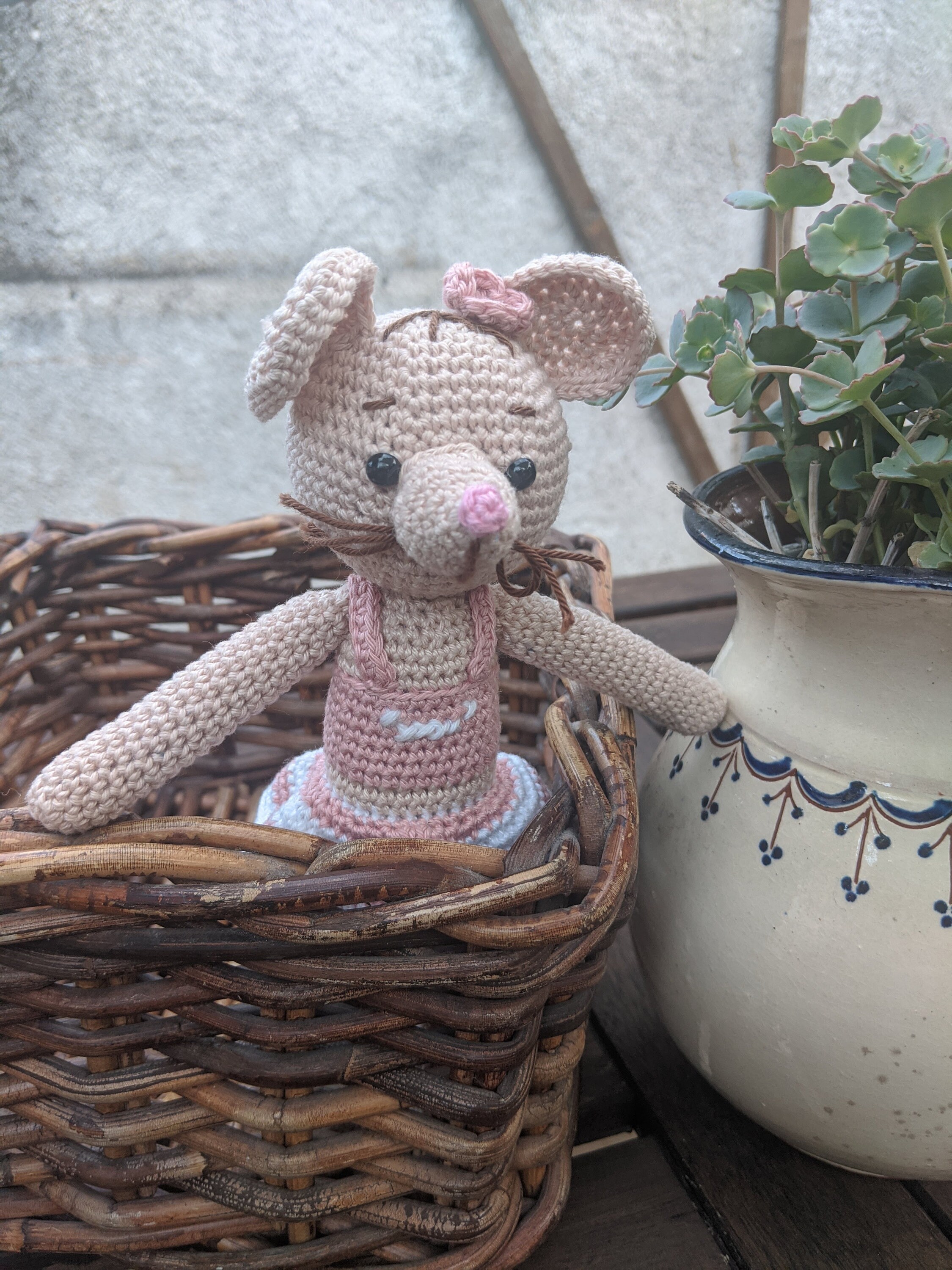 Jonalu Naya Female Mouse Amigurumi Doll /// Naya Von Jonalu - Etsy