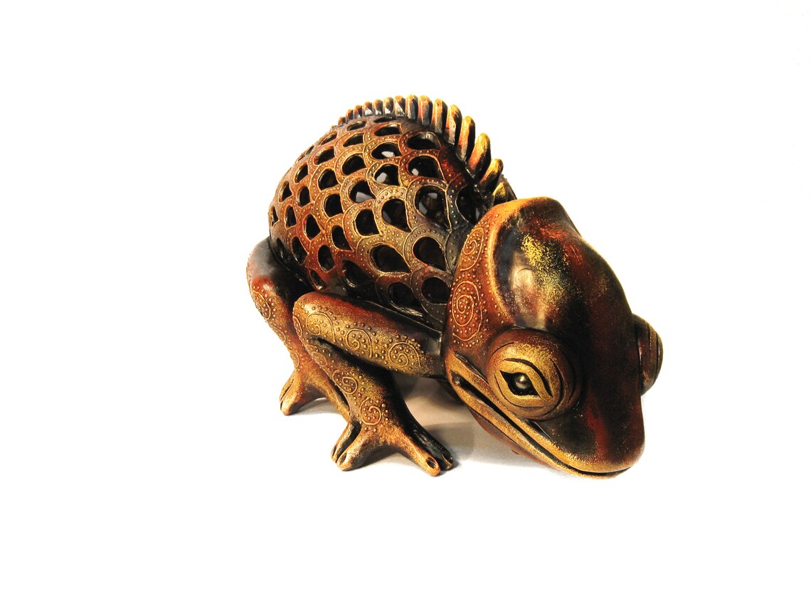 Nice Interior Wooden Sculpture "chameleon", Hand Carved - Etsy