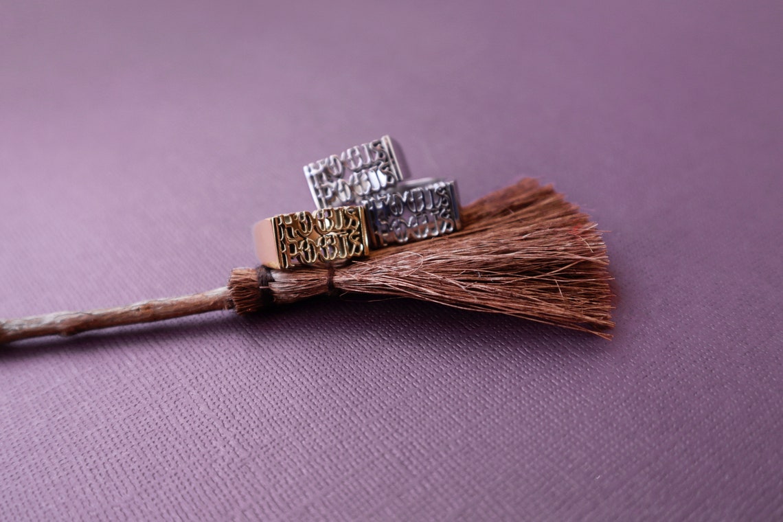 Hocus Pocus Ring - Etsy