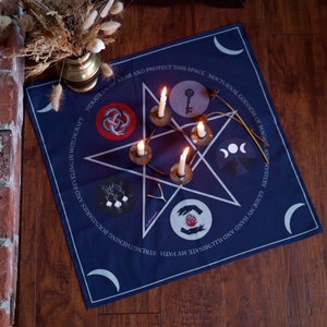 Altar Cloth Bandana: Hekate - Etsy