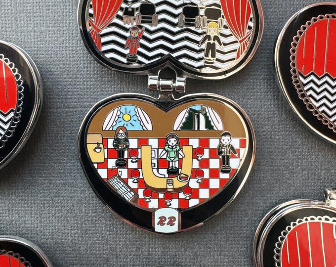 Sadako Enamel Pin - Etsy