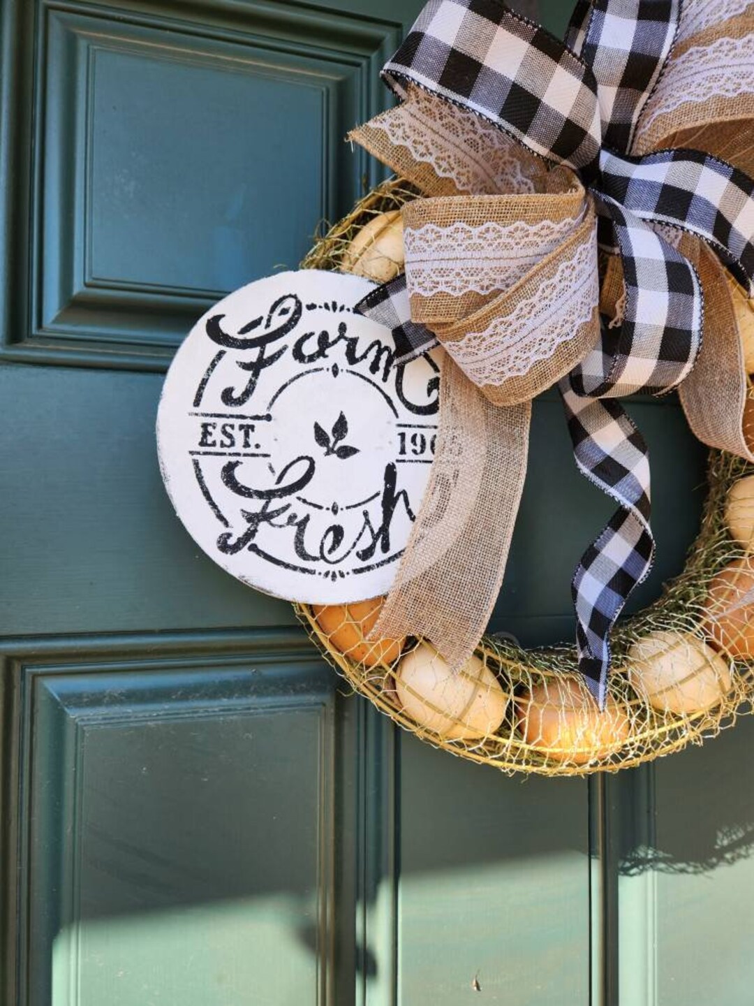 Chicken Wire Egg Wreath - Etsy