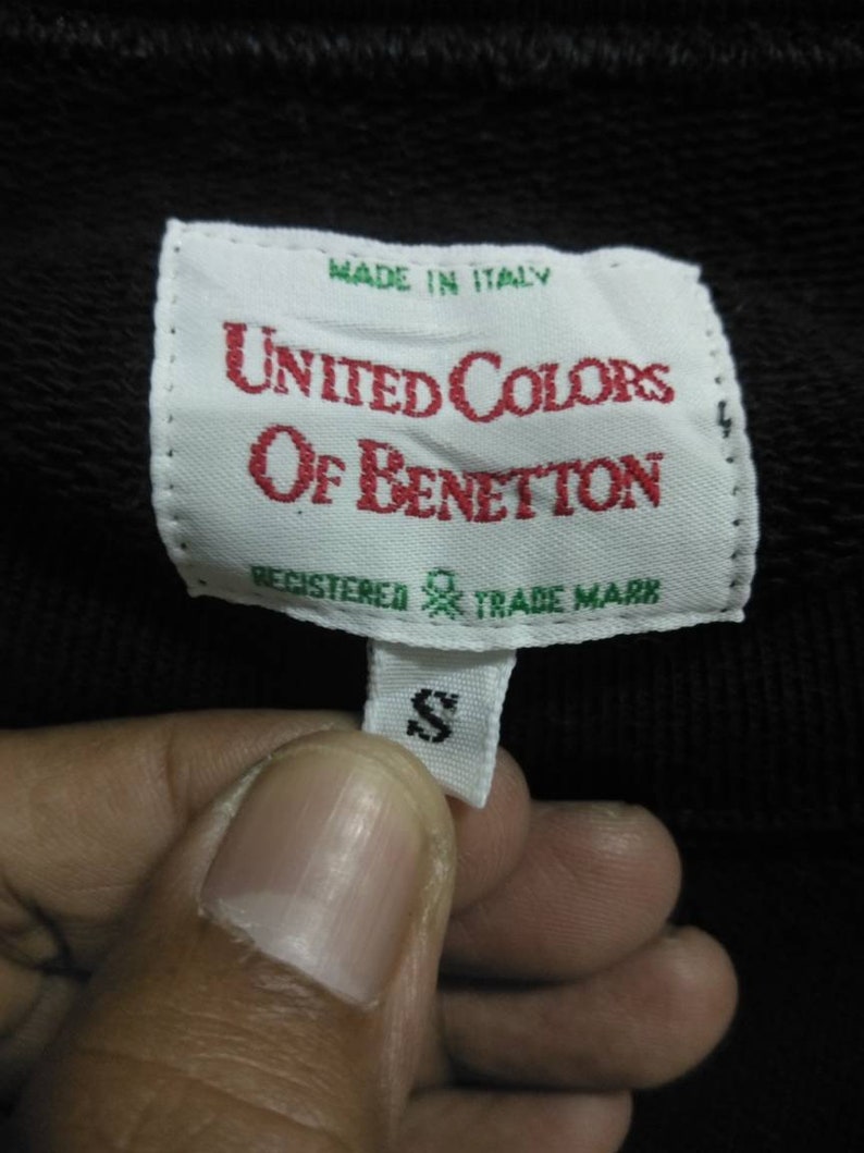 Vintage UNITED COLOR of BENETTON Big Printed Navy Blue Sweatshirt Size ...
