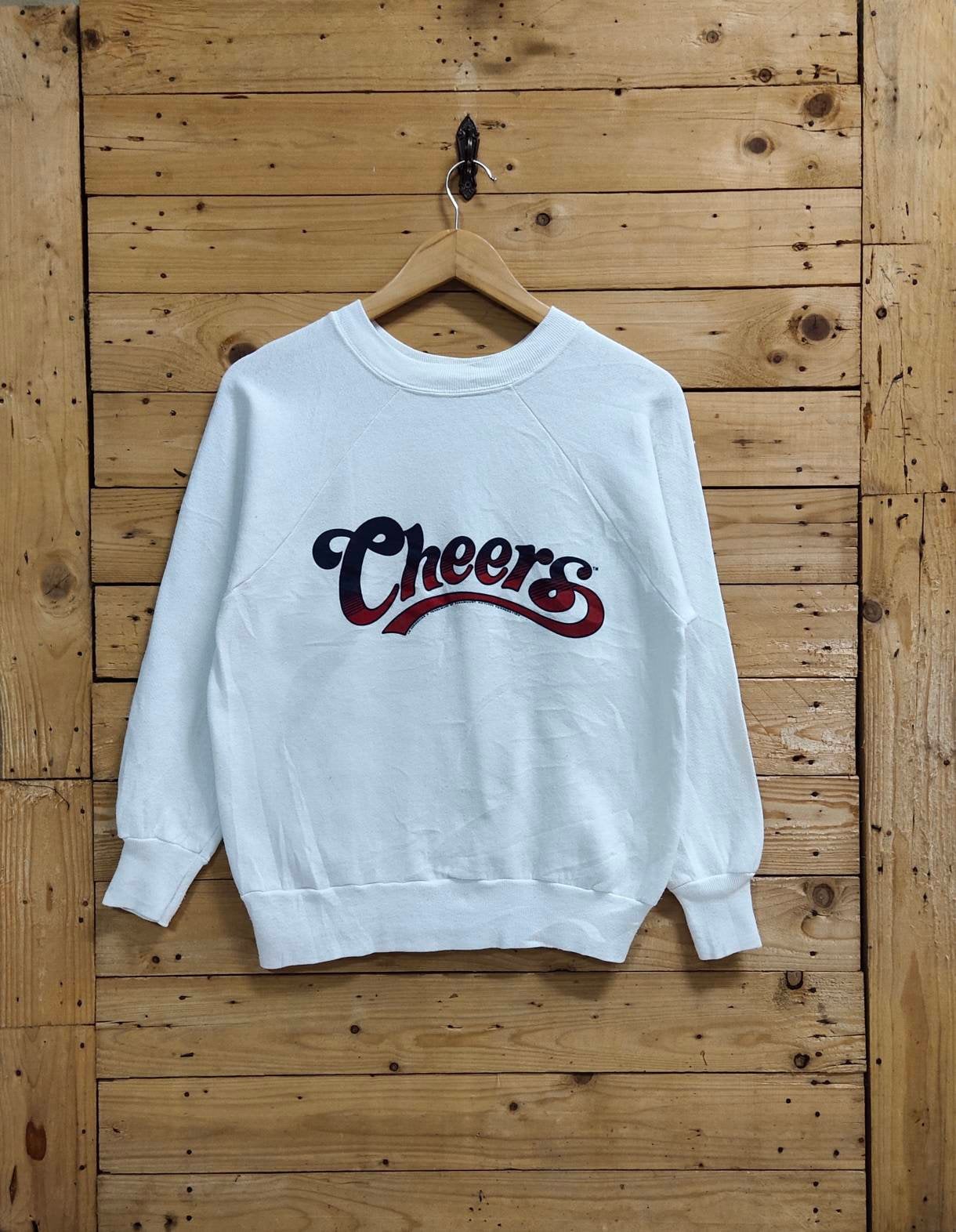 Vintage CHEERS American Sitcom Televisyen Series Crewneck Sweatshirt ...