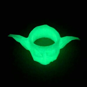 3 X Star Wars Ring: Yoda Glow in the Dark , Darth Vader and a Storm ...