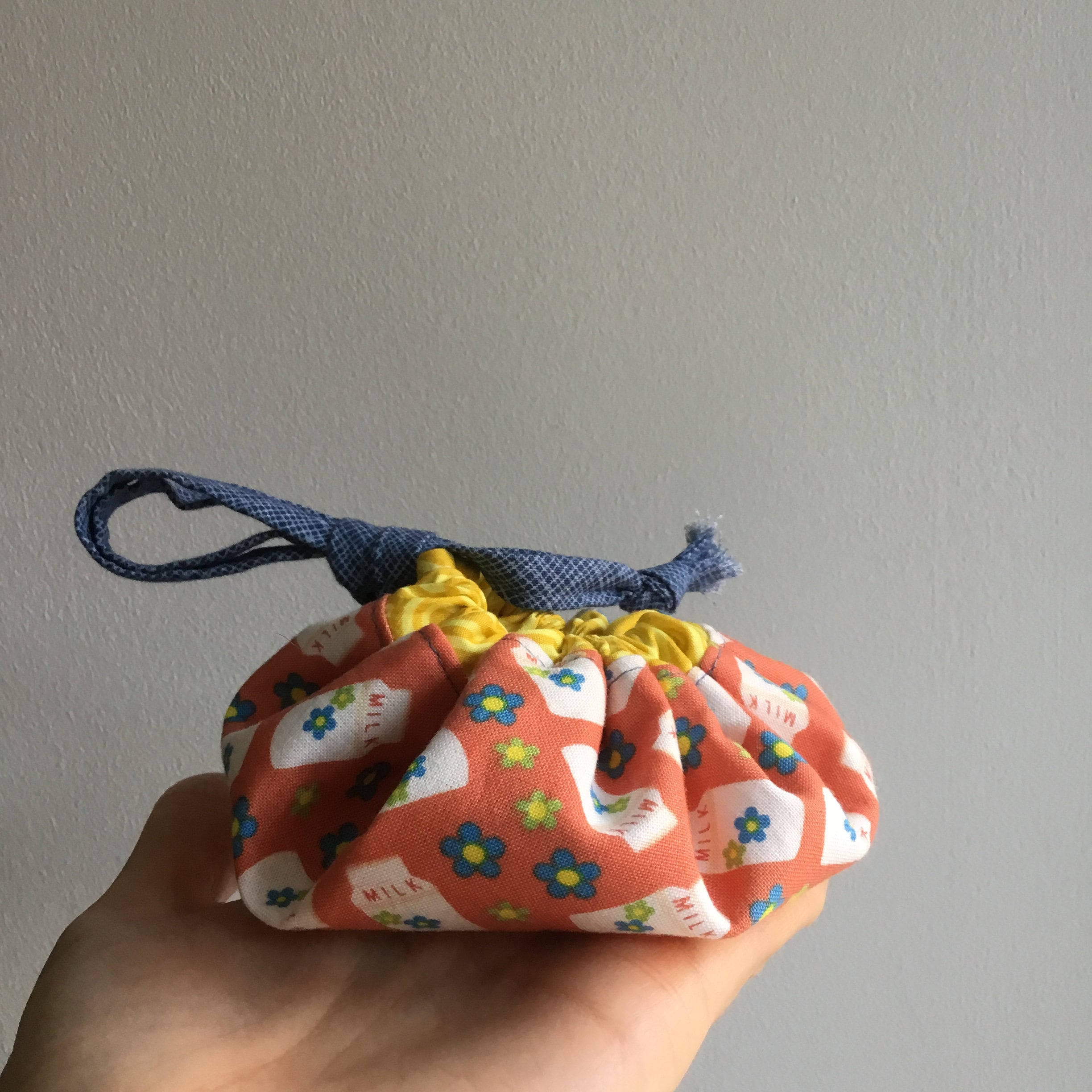 Circle Drawstring Bag PDF Pattern, Make-up Bag, Travel Pouch - the ...