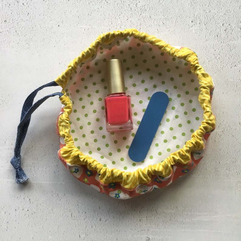 Circle Drawstring Bag PDF Pattern, Make-up Bag, Travel Pouch - the ...