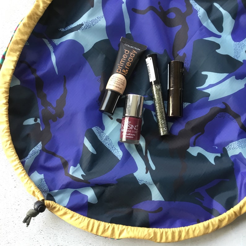 Circle Drawstring Bag PDF Pattern, Make-up Bag, Travel Pouch - the ...