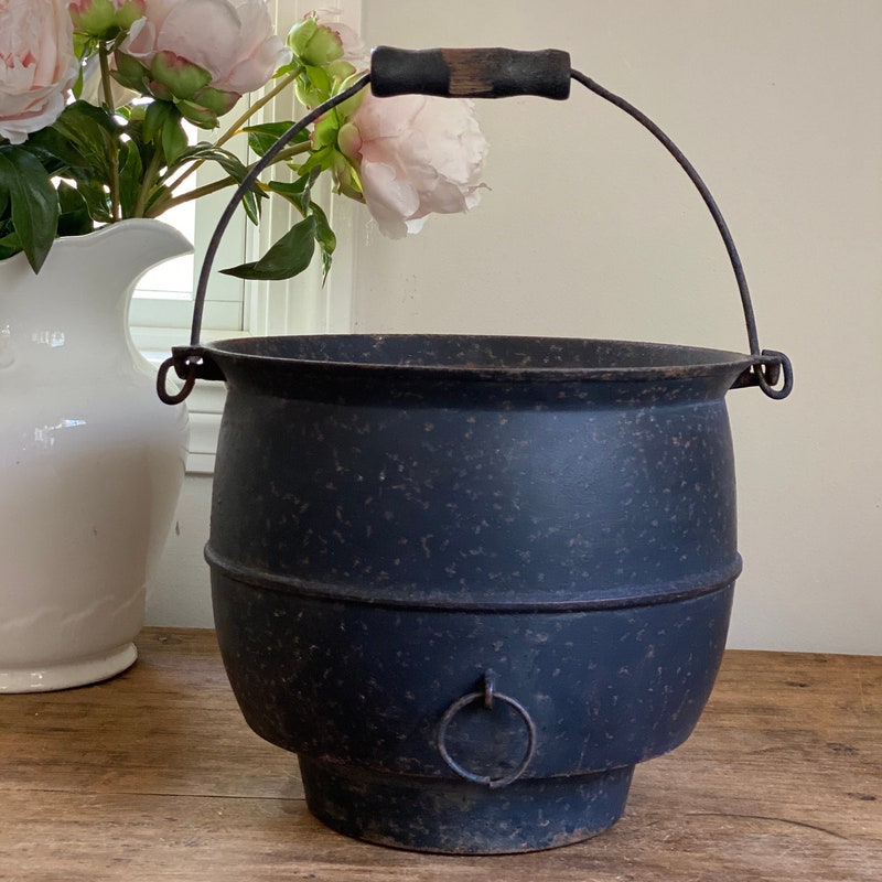 Antique Cauldron - Etsy