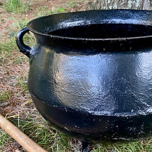 Antique Extra Large Black Cast Iron Cauldron With Handles Primitive ...