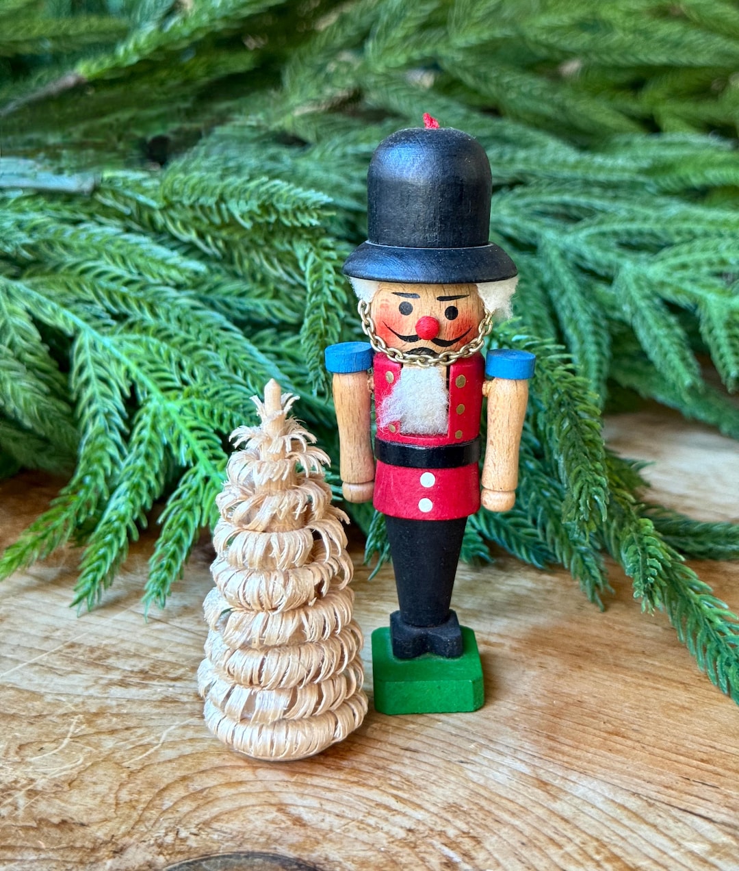 Vintage German Steinbach Nutcracker Beefeater Guard Soldier & Shave ...