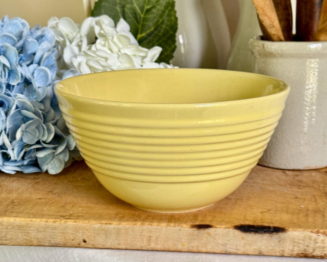 Vintage Pottery Mixing Dough Bowl Bright Yellow Ringed Ribbed Beehive ...