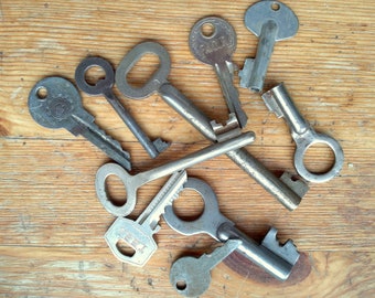 Old keys | Etsy