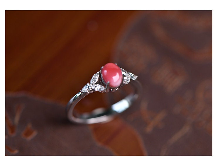 Queen Conch Pearl & White Diamond 18k Solid Gold Chevron Ring | Etsy