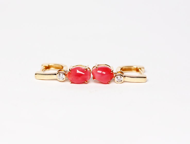 Queen Conch Pearl With White Diamond Solid Gold Bespoke | Etsy