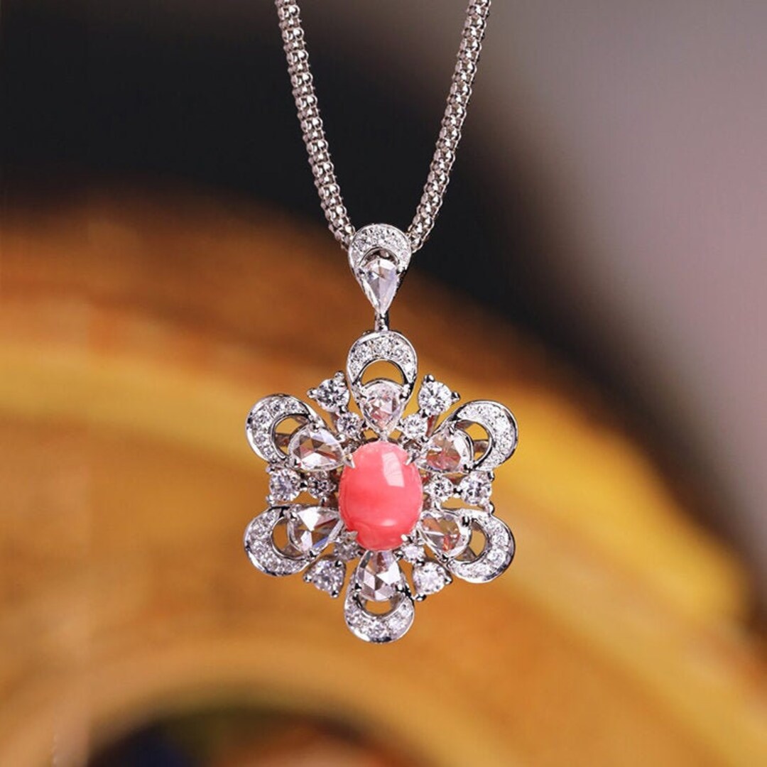 Flower Two-way Queen Conch Pearl & White Diamond Necklace customize 18k ...