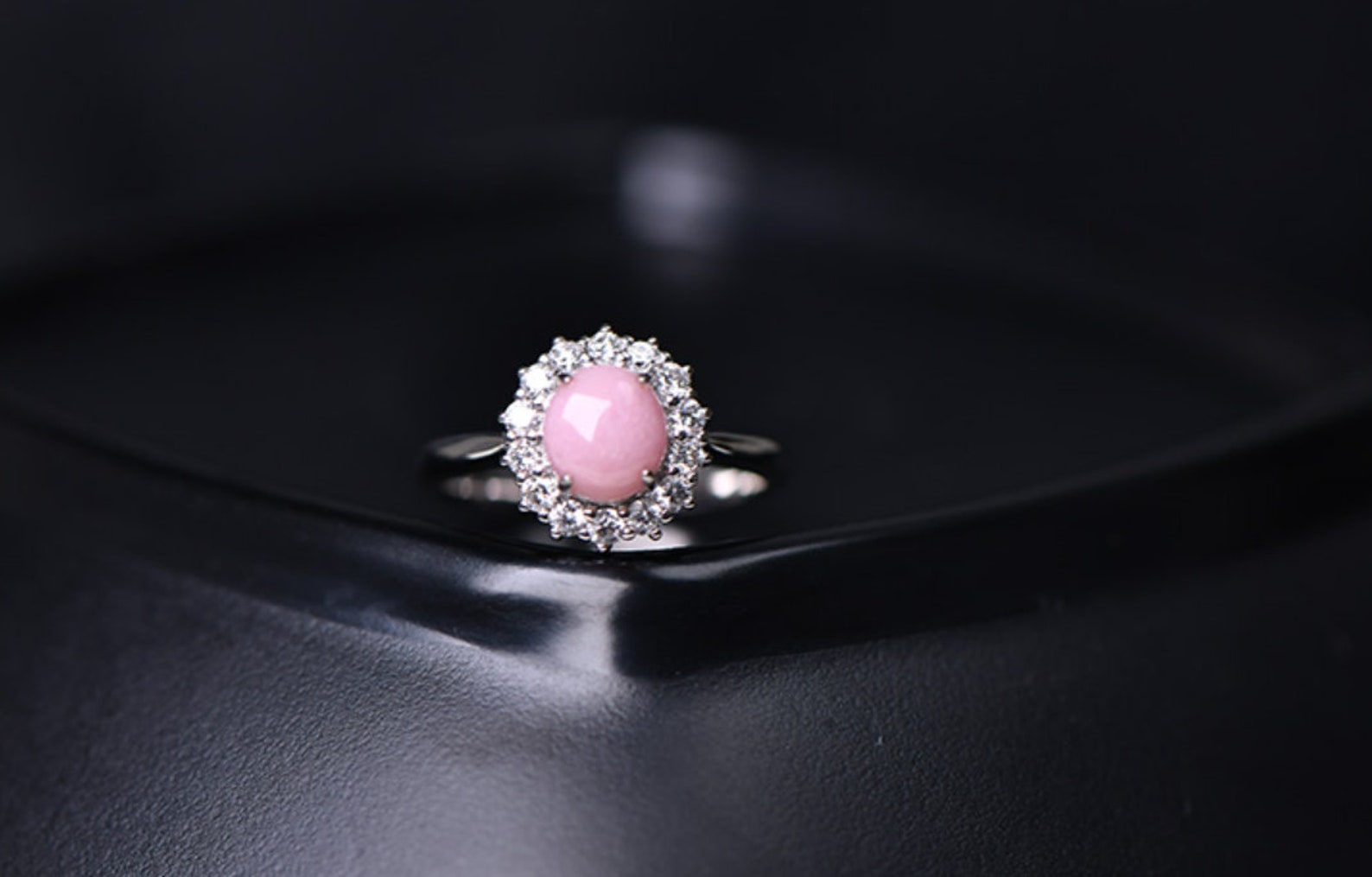 Queen Conch Pearl & White Diamond 18k Solid White Gold Ring - Etsy