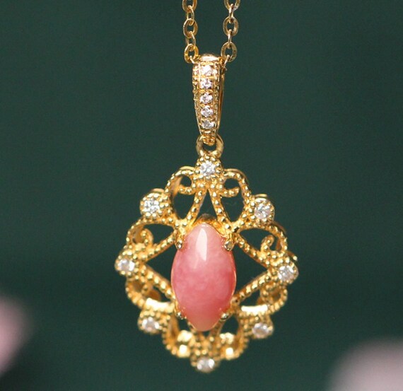 Queen Conch Pearl Necklace 18K Solid Yellow Gold Bespoke - Etsy