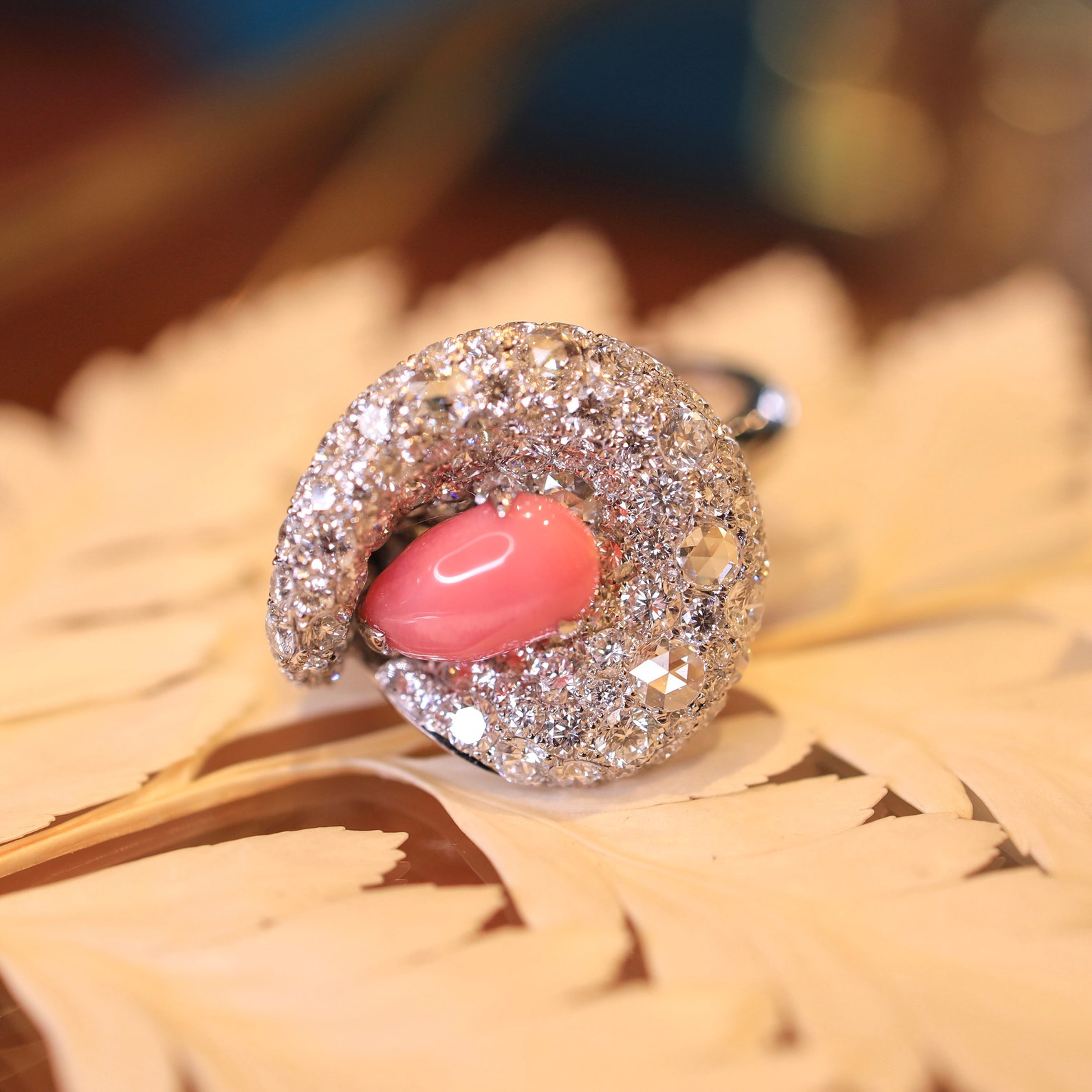 1.7carat Queen Conch Pearl & Diamond 18k Solid White Gold - Etsy