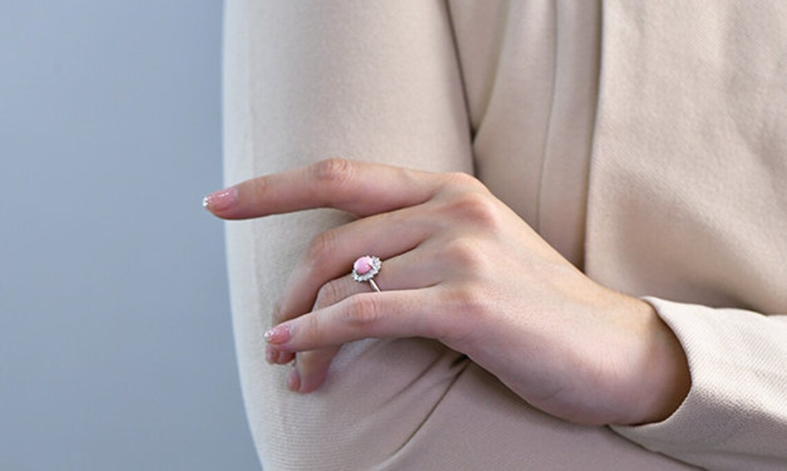 Queen Conch Pearl & White Diamond 18k Solid White Gold Ring | Etsy