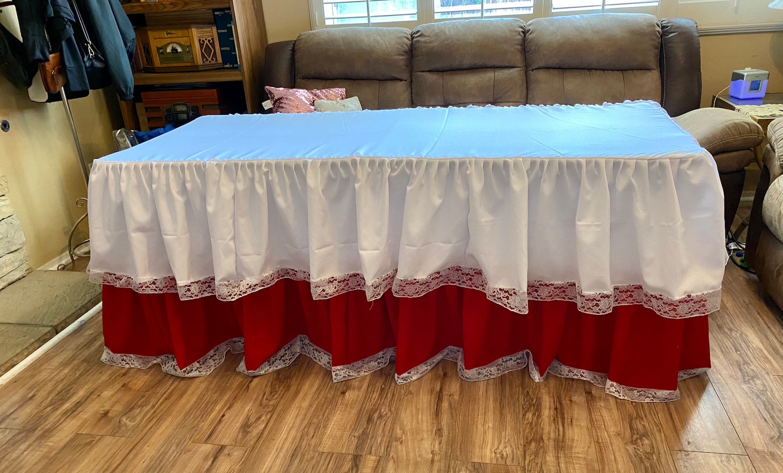 Mexican Style 2 Layer Table Skirtfiestaredwhitelace | Etsy