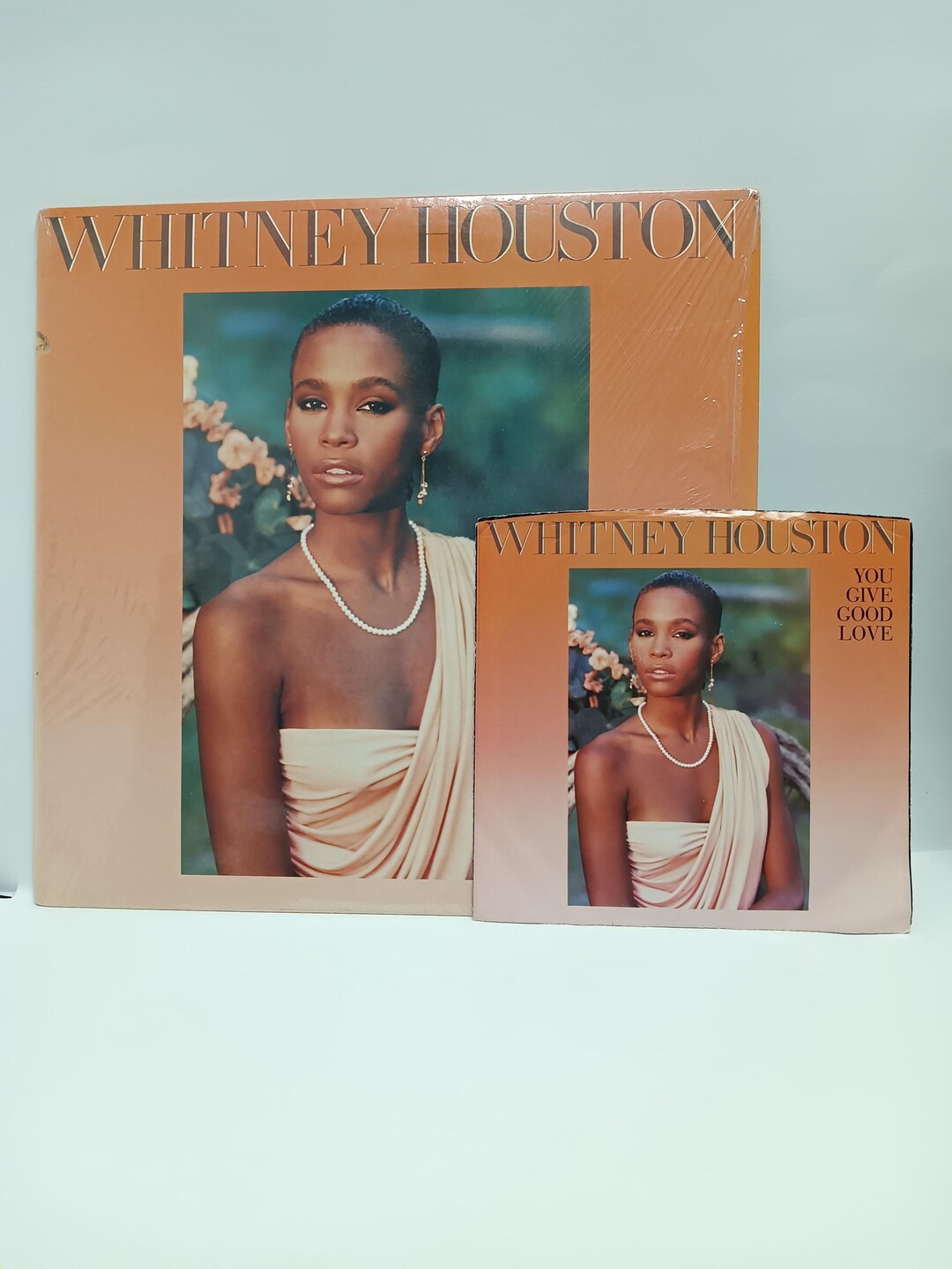 LP R&B Whitney Houston "self Titled LP and 45rpm "you Give Good Love ...