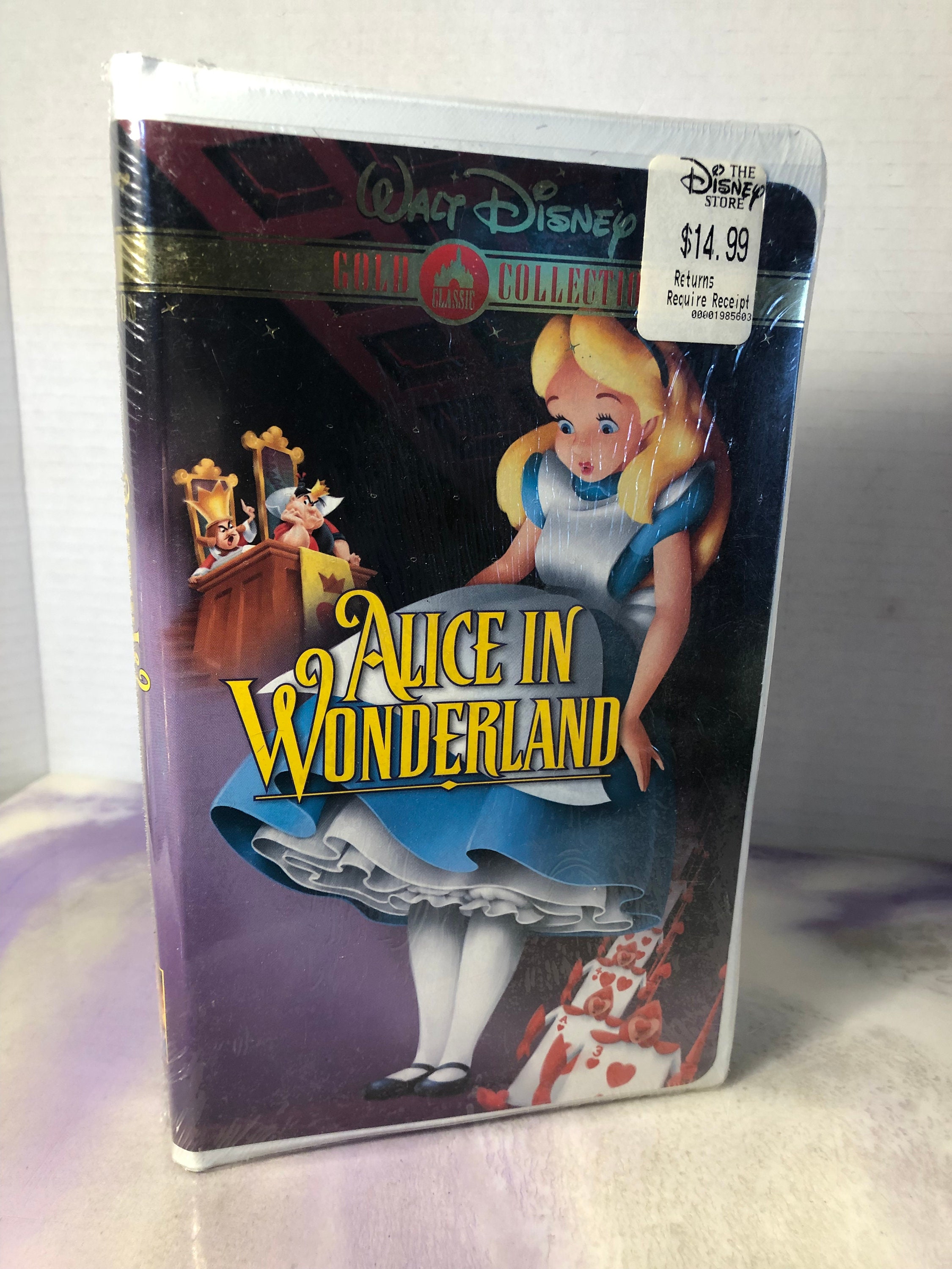 Walt Disney's Classic Gold Collection Vhs - ALICE IN WONDERLAND ...
