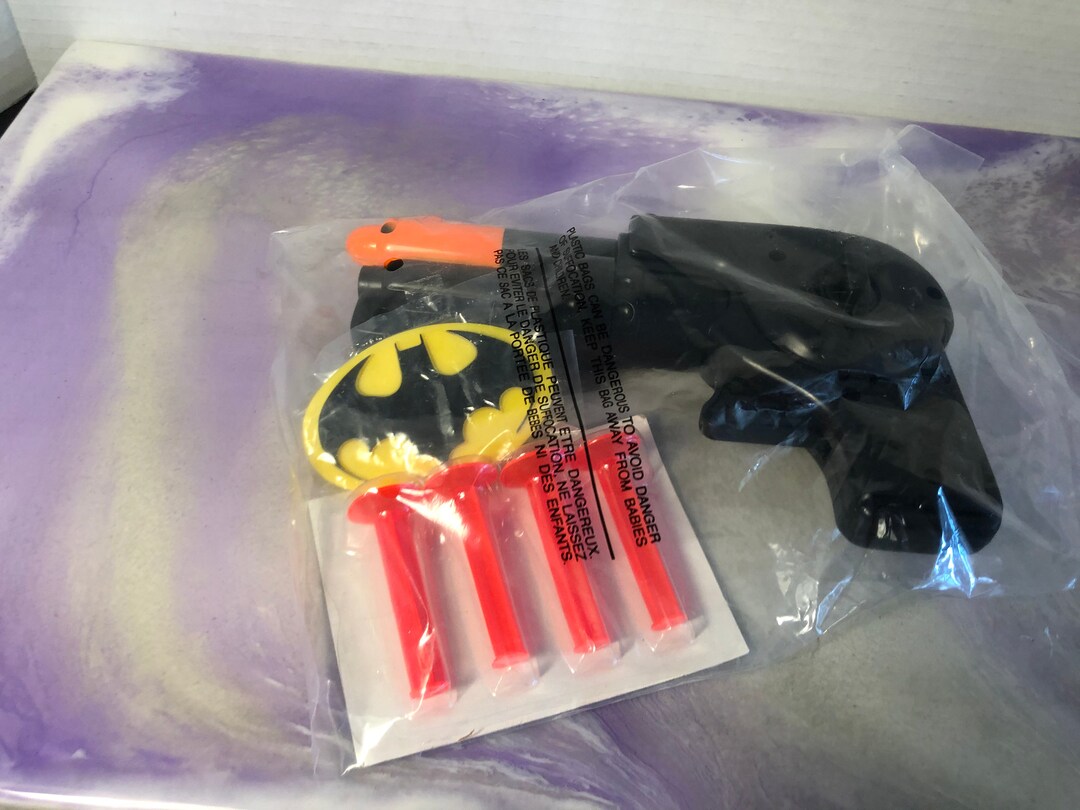 Vintage Batman 1989 DC Comics Batman the Movie - Bat Gun Grapple Gun ...