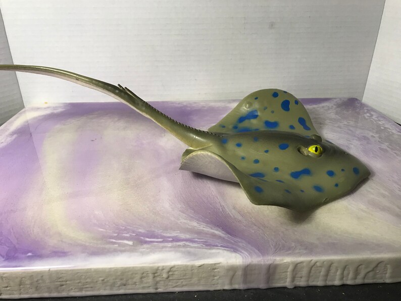 Rare Vintage PVC Large Manta Ray Sting Ray Figure/ Cake - Etsy