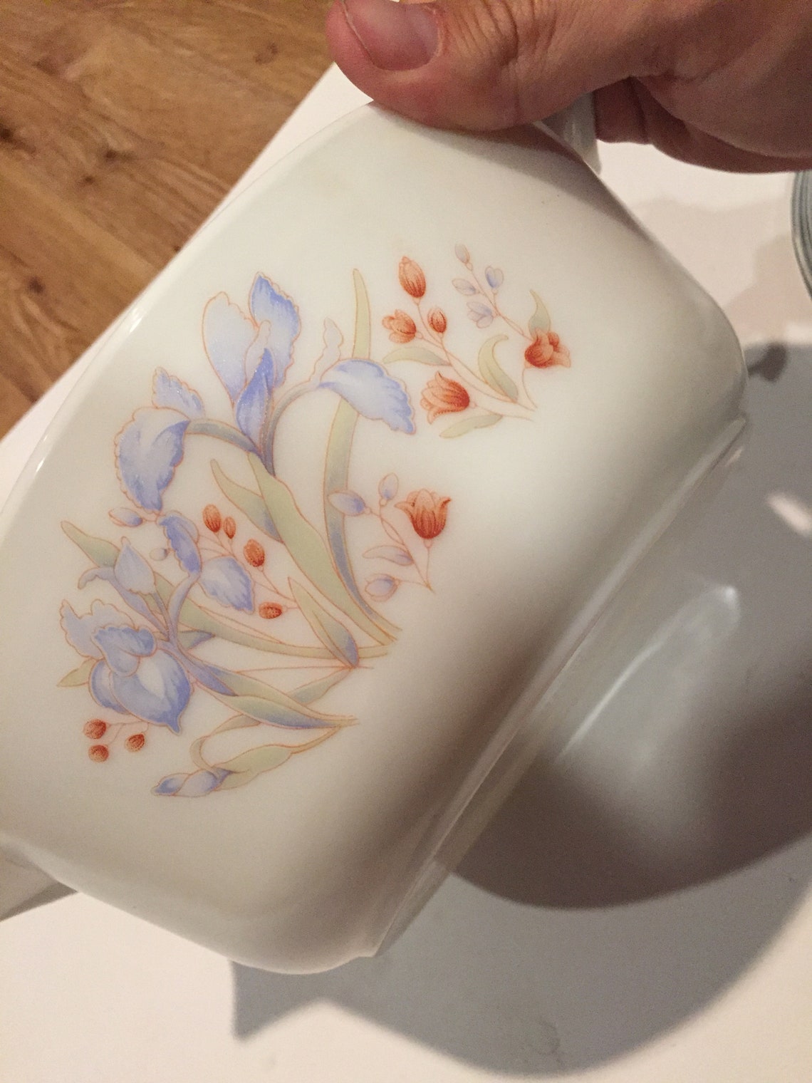 Vintage PYREX Bowl White Flower Patterned 1970's Bowl and Lid - Rare ...