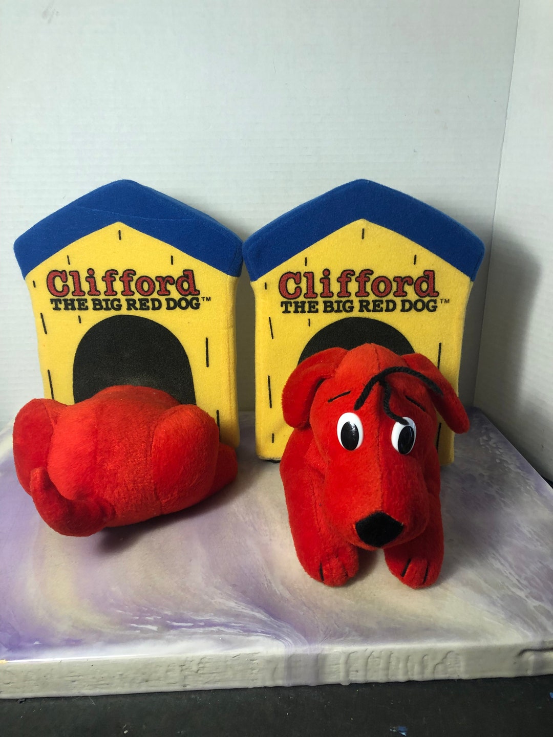 Vintage Clifford the Big Red Dog Plush / Talking Stuffed Book Ends ...